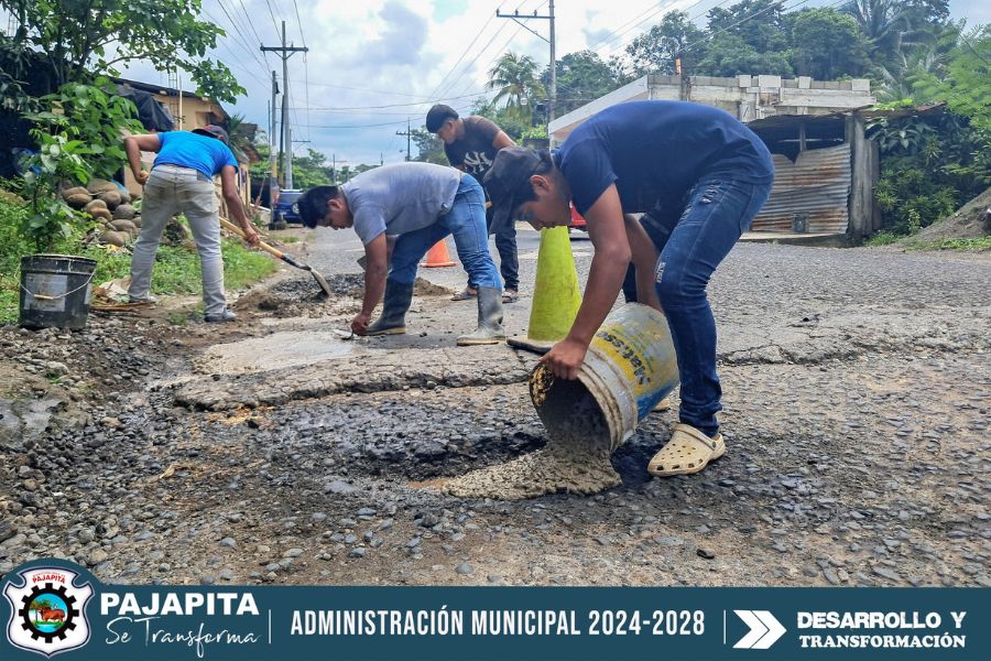 Continúan trabajos de bacheo en carretera Pajapita–San Antonio ...